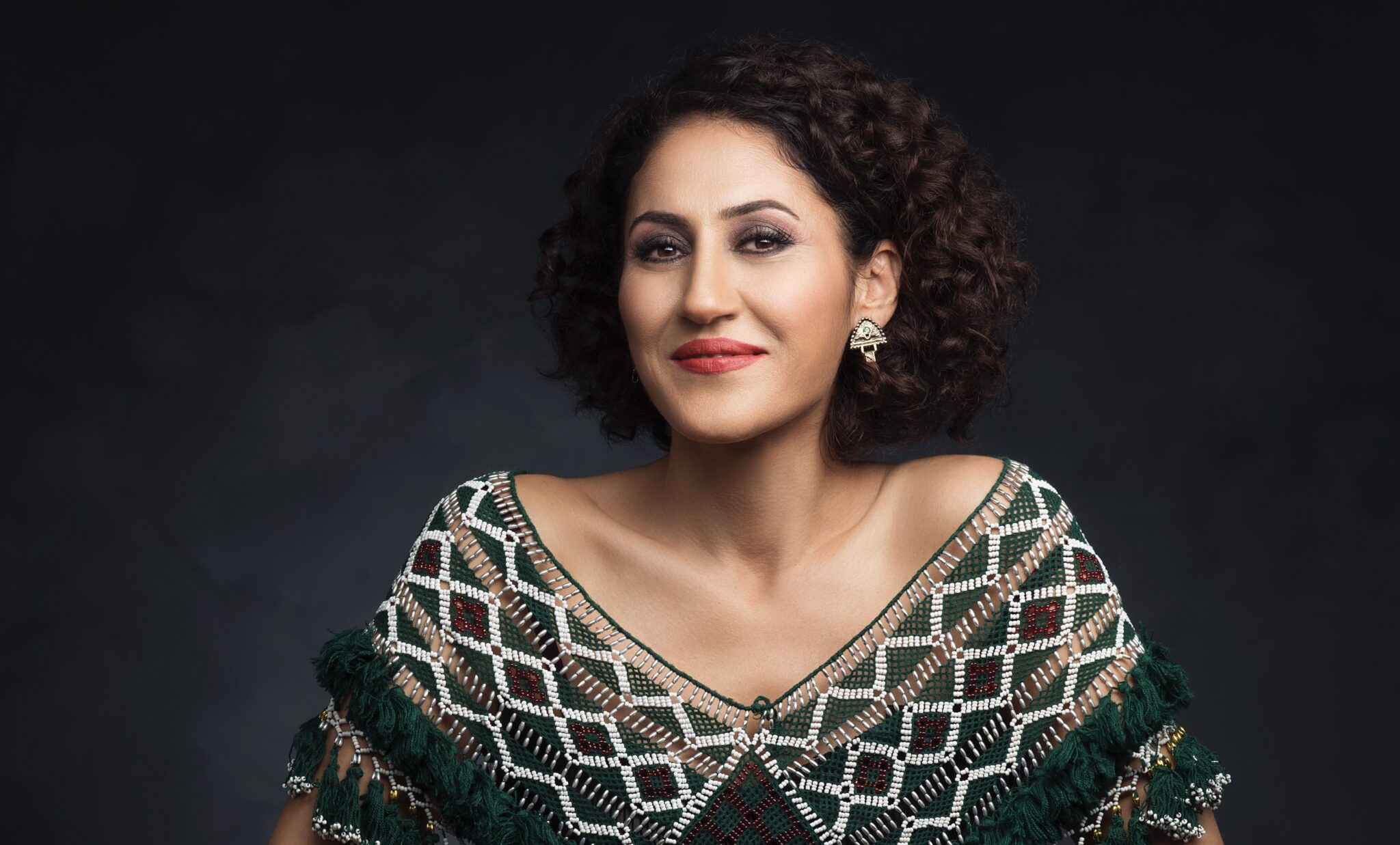 Aynur Doğan - die Ikone der kurdischen Musik - renk.Magazin